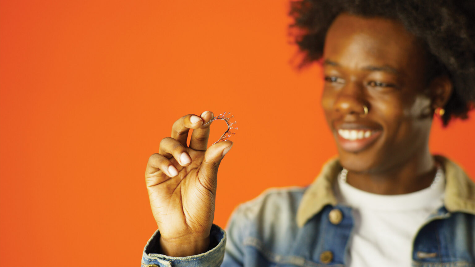 Brava Enters Market as an Alternative to Braces and Aligners